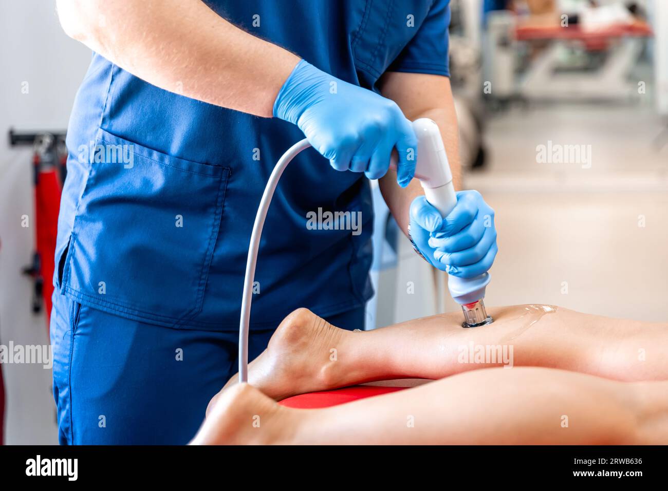 Extracorporeal shock wave hi-res stock photography and images - Alamy