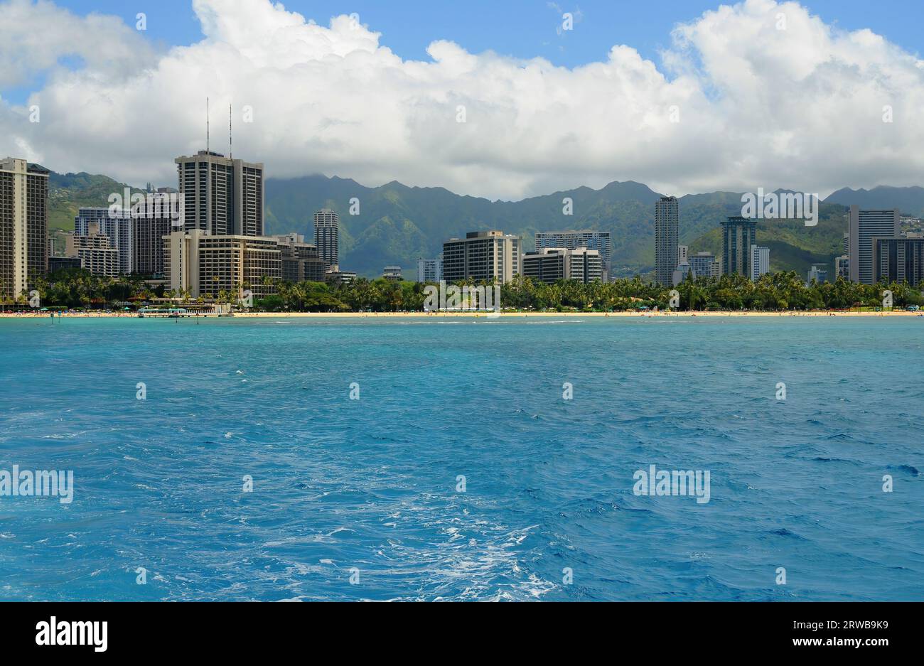 City of Honolulu Hawaii island of Oahu off shore view Stock Photo - Alamy