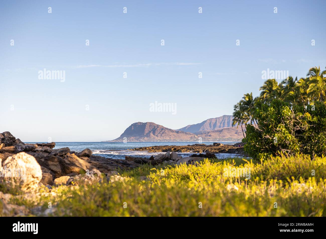 Oahu hawaii island coastline ocean hi-res stock photography and images ...