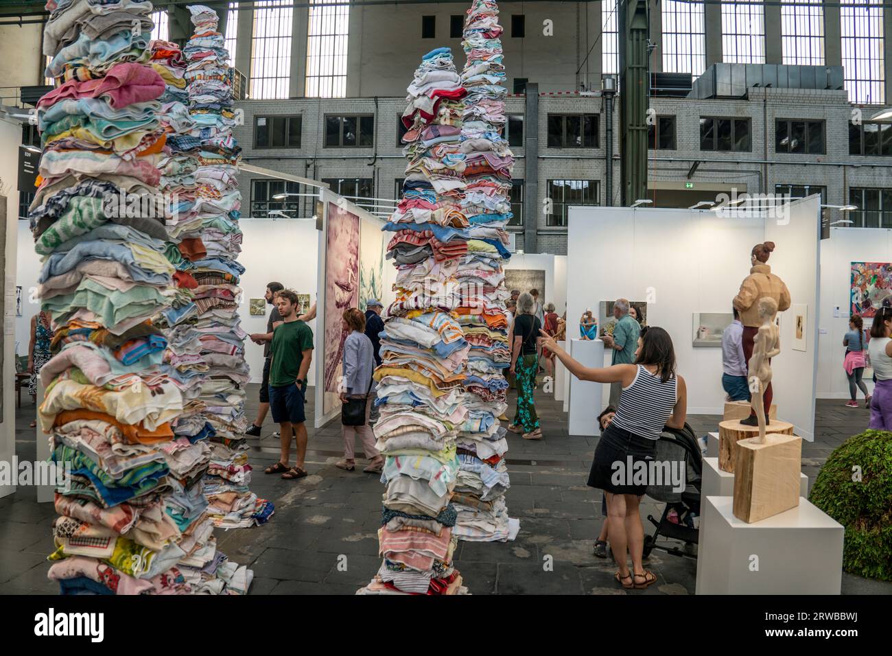 POSITIONS , Berlin Art Week , Positions Kunstmesse, Hangar 6 , 100 ...