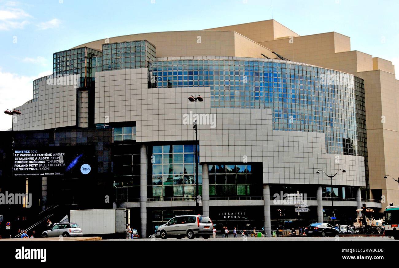 Opera Bastille, Paris ,France Stock Photo - Alamy