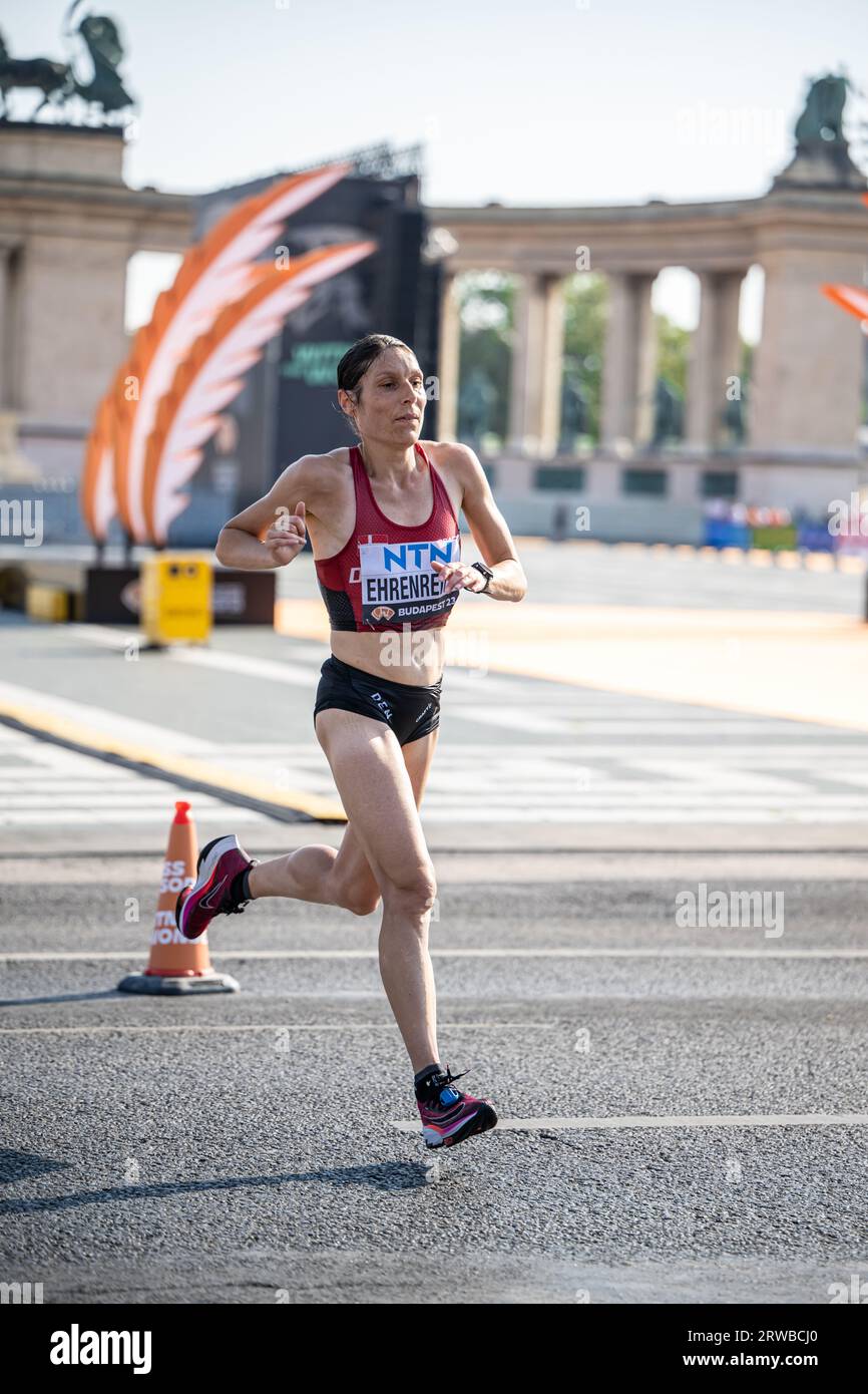 Karen Ehrenreich participating in the marathon at the World Athletics ...