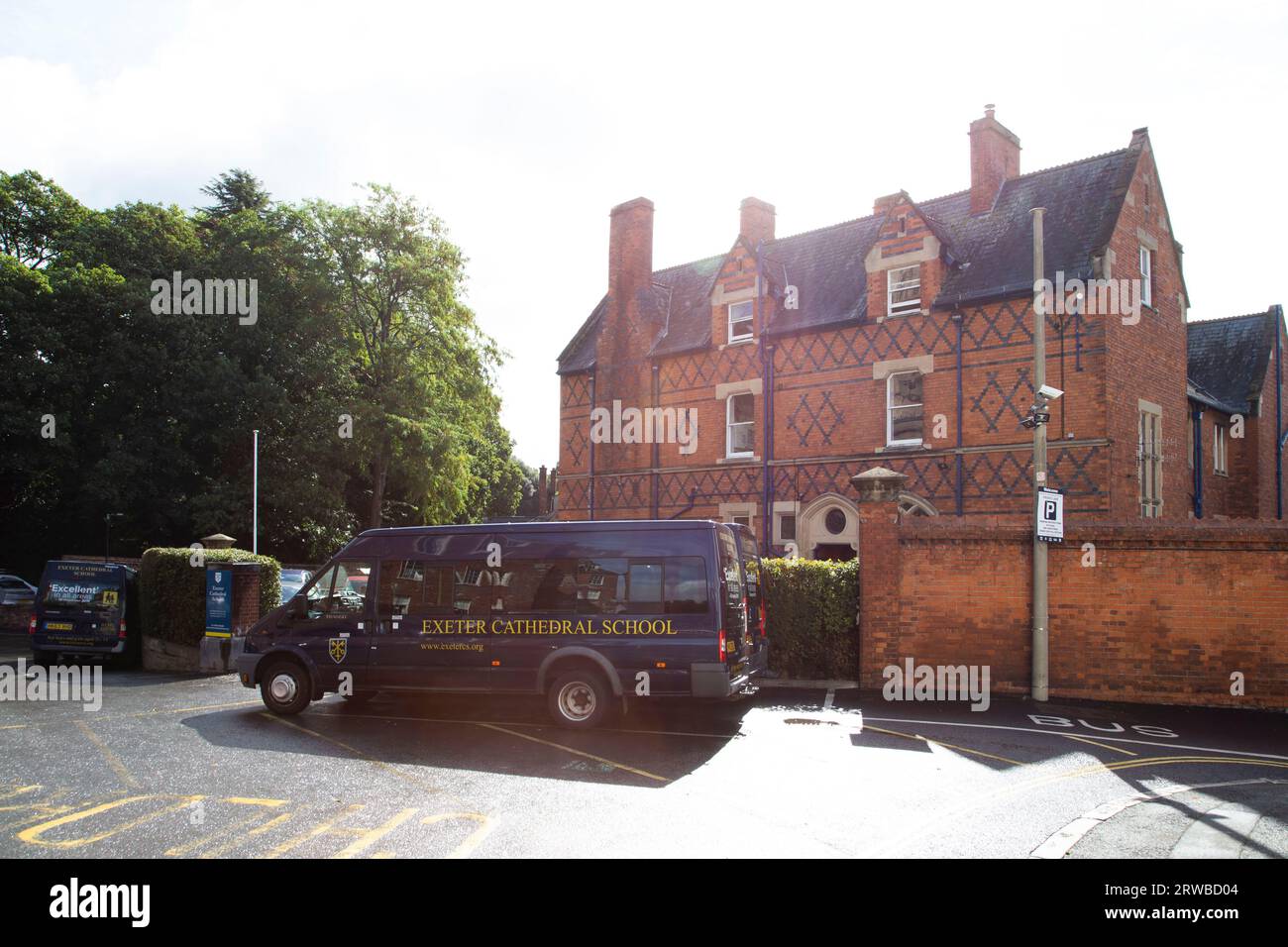 Yellow writing on mini bus hi-res stock photography and images - Alamy
