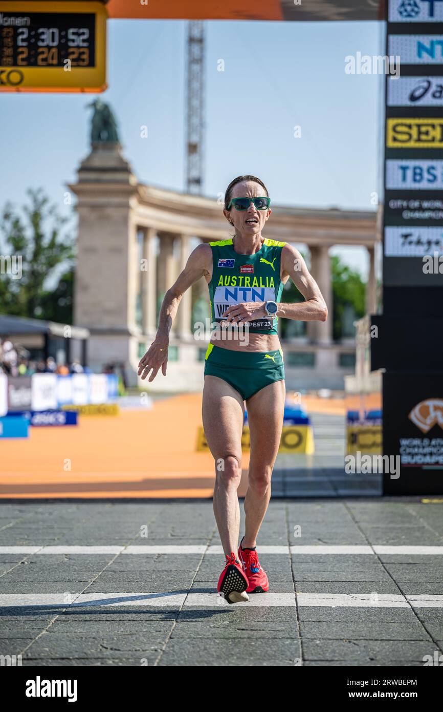Lisa Jane Weightman participating in the marathon at the World ...