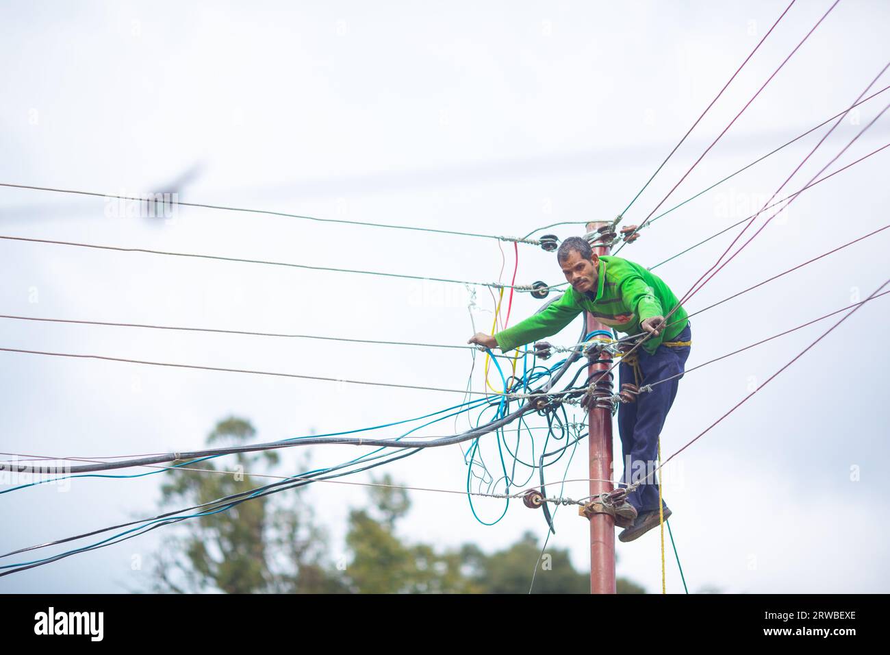 Electrical engineer india hi-res stock photography and images - Alamy