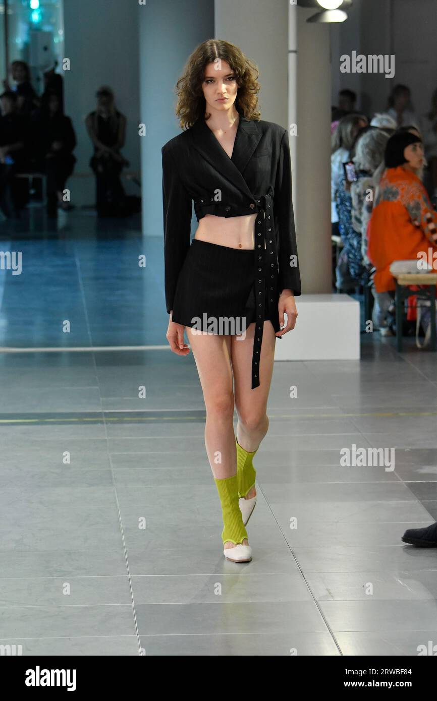 London, UK. 15th Sep, 2023. Model Reka Toth walks on the runway at the ...