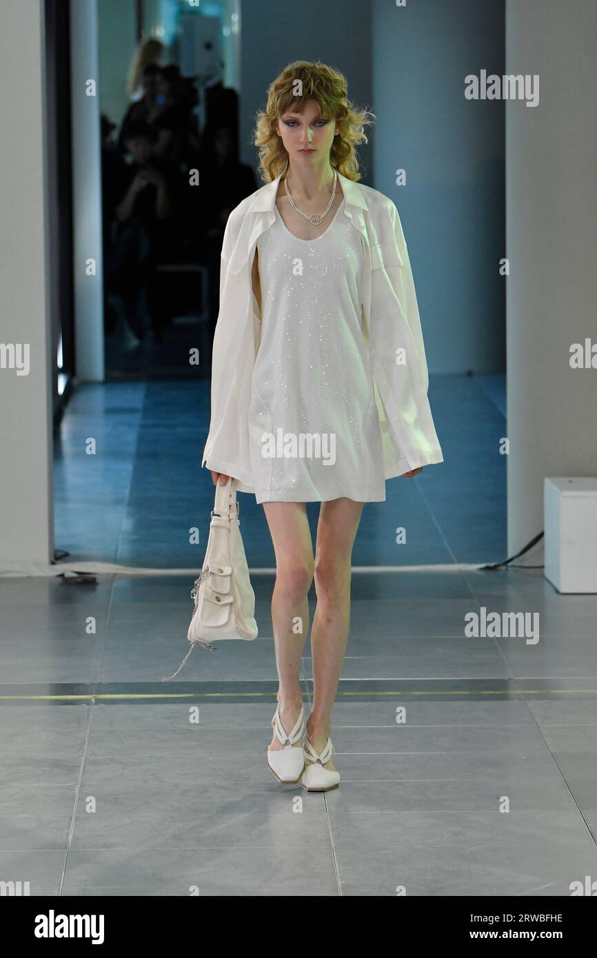 London, UK. 15th Sep, 2023. A model walks on the runway at the Mark ...