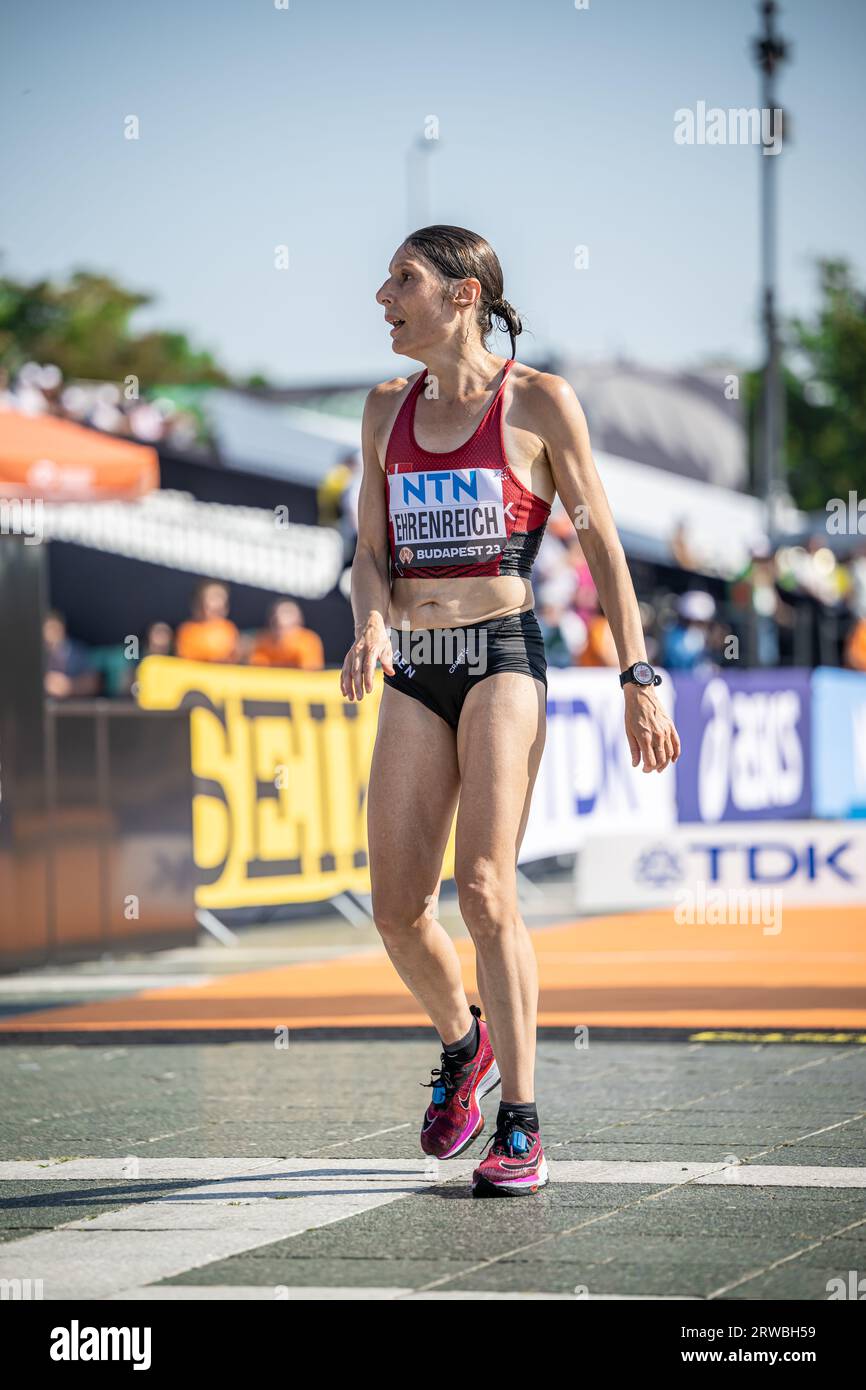 Karen Ehrenreich participating in the marathon at the World Athletics ...