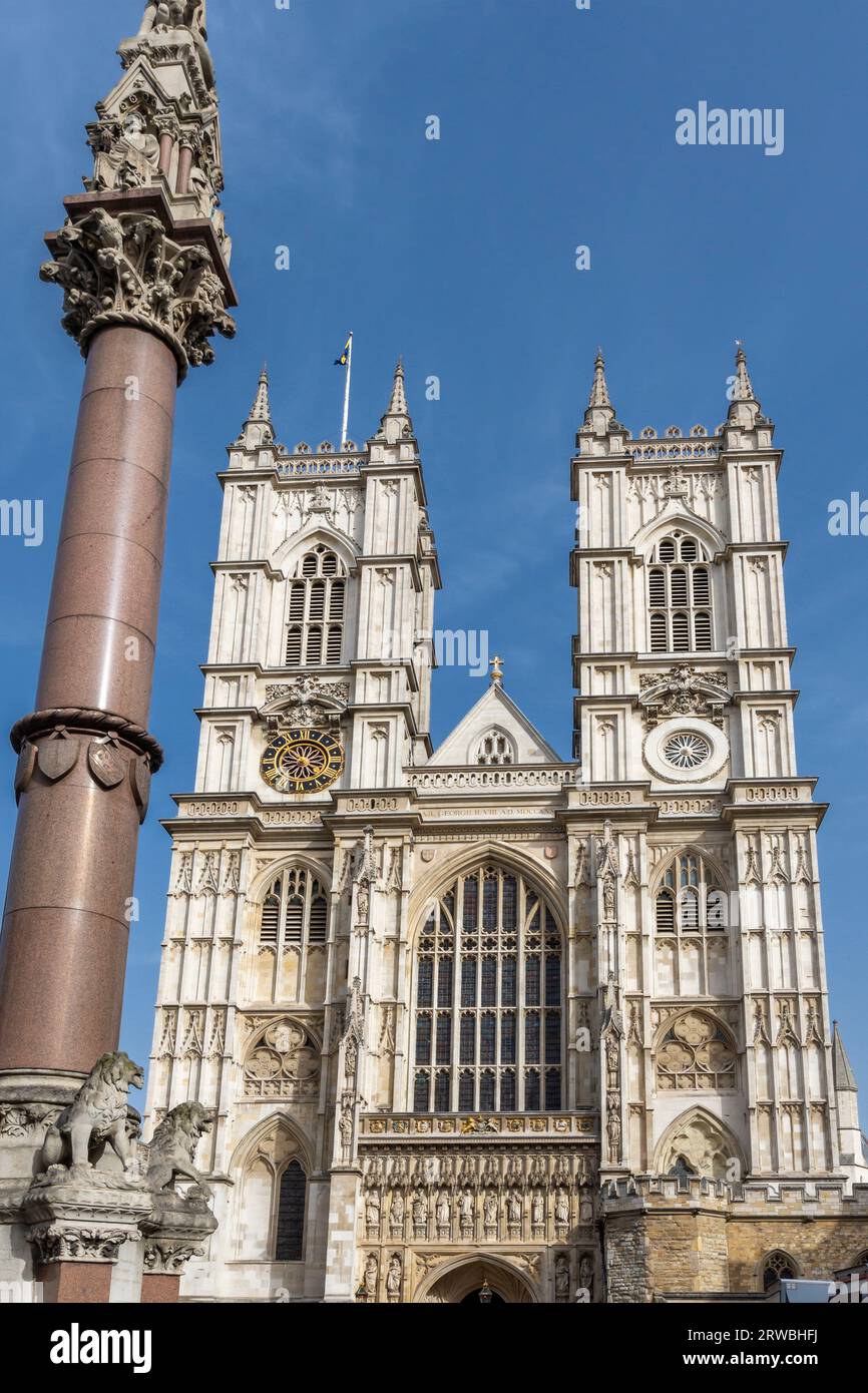Westminster abbey low angle hi-res stock photography and images - Alamy