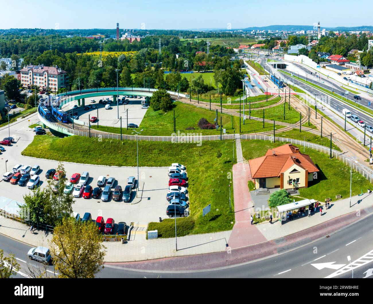 Aerial view parking lot hi-res stock photography and images - Alamy
