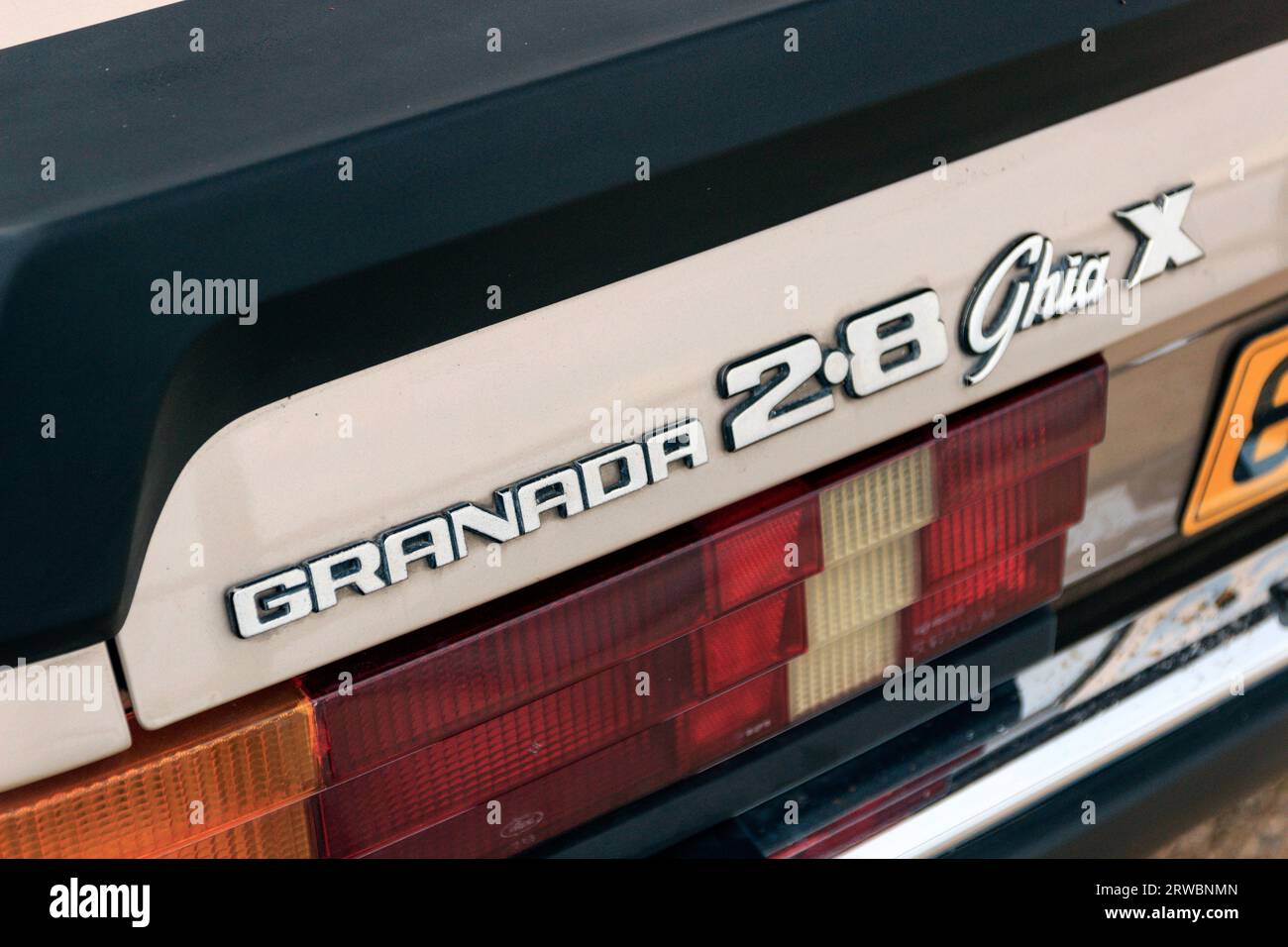 Ford granada 2 8 ghia x hi-res stock photography and images - Alamy