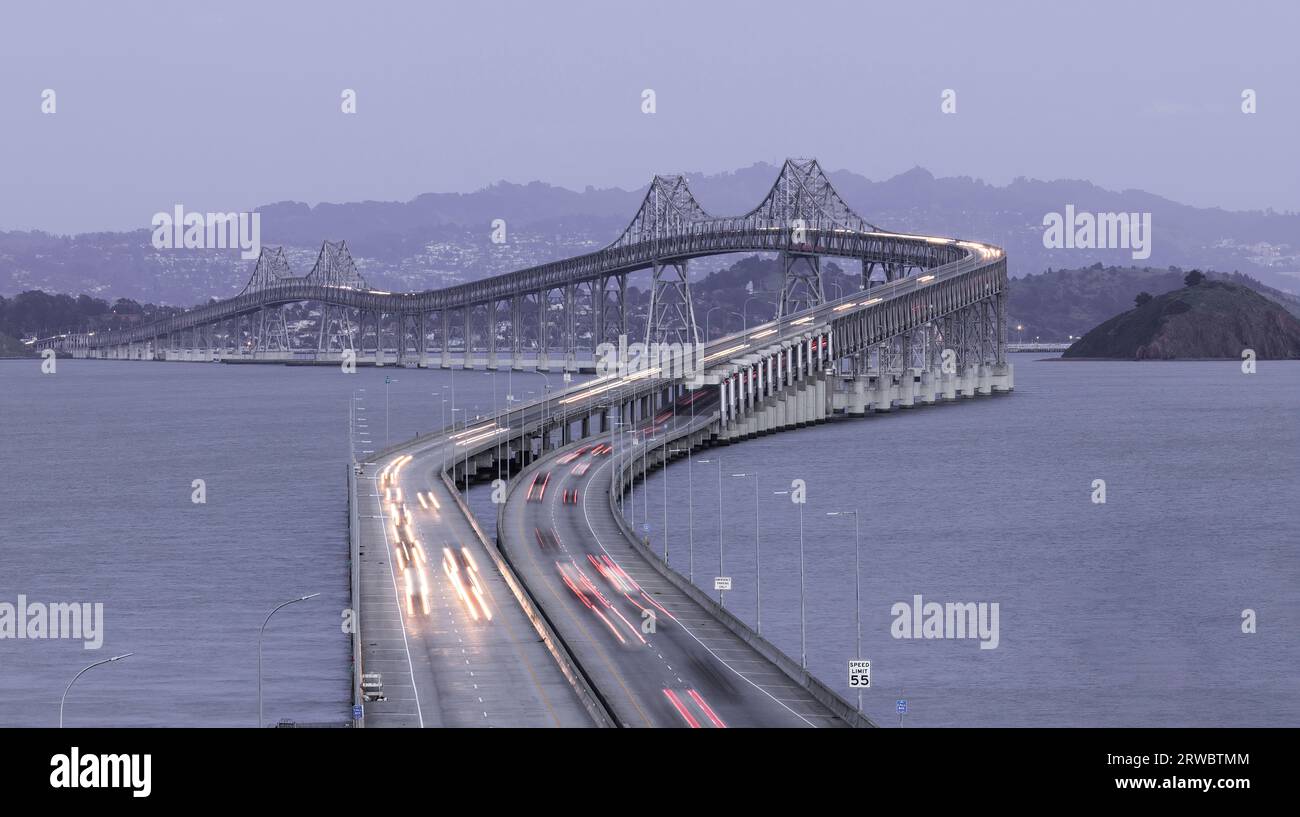 Dusk over the Richmond-San Rafael Bridge in Marin County, California ...