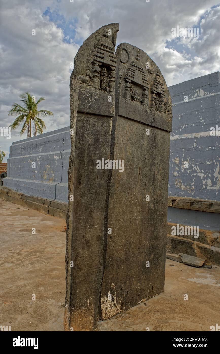 06 06 20 15 Black Stone inscription, Basaveshwara temple, Belur, Haveri ...