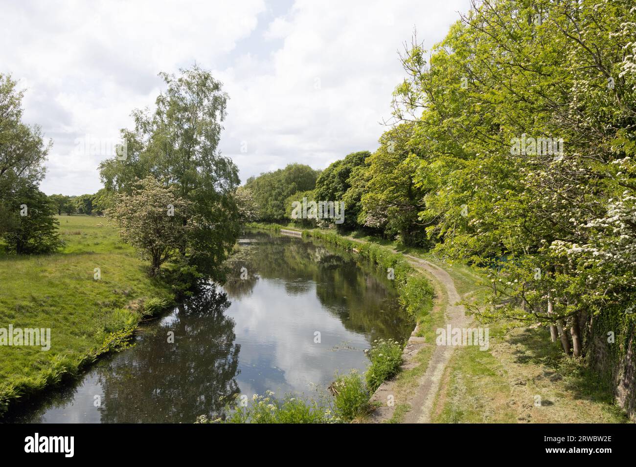 The Leeds and Liverpool Canal near Riley Green between Higher Wheelton ...