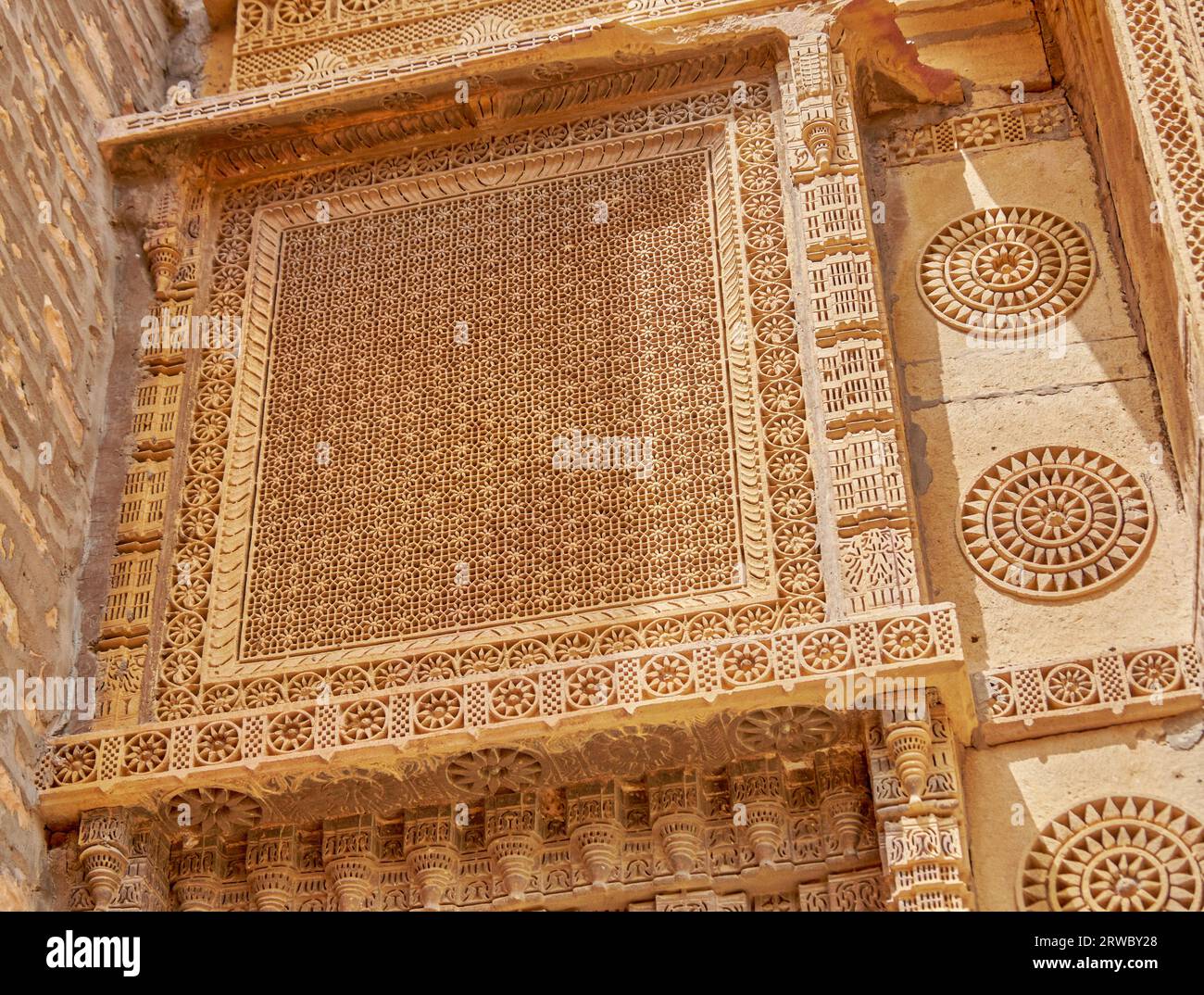 Sandstone window hi-res stock photography and images - Alamy