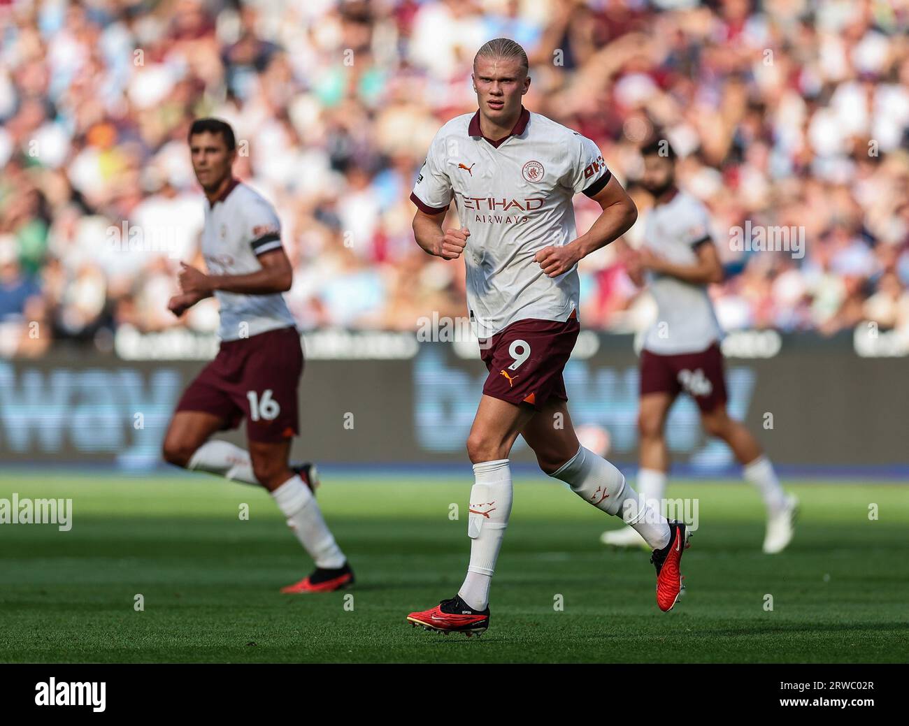 Erling haaland premier league action hi-res stock photography and ...