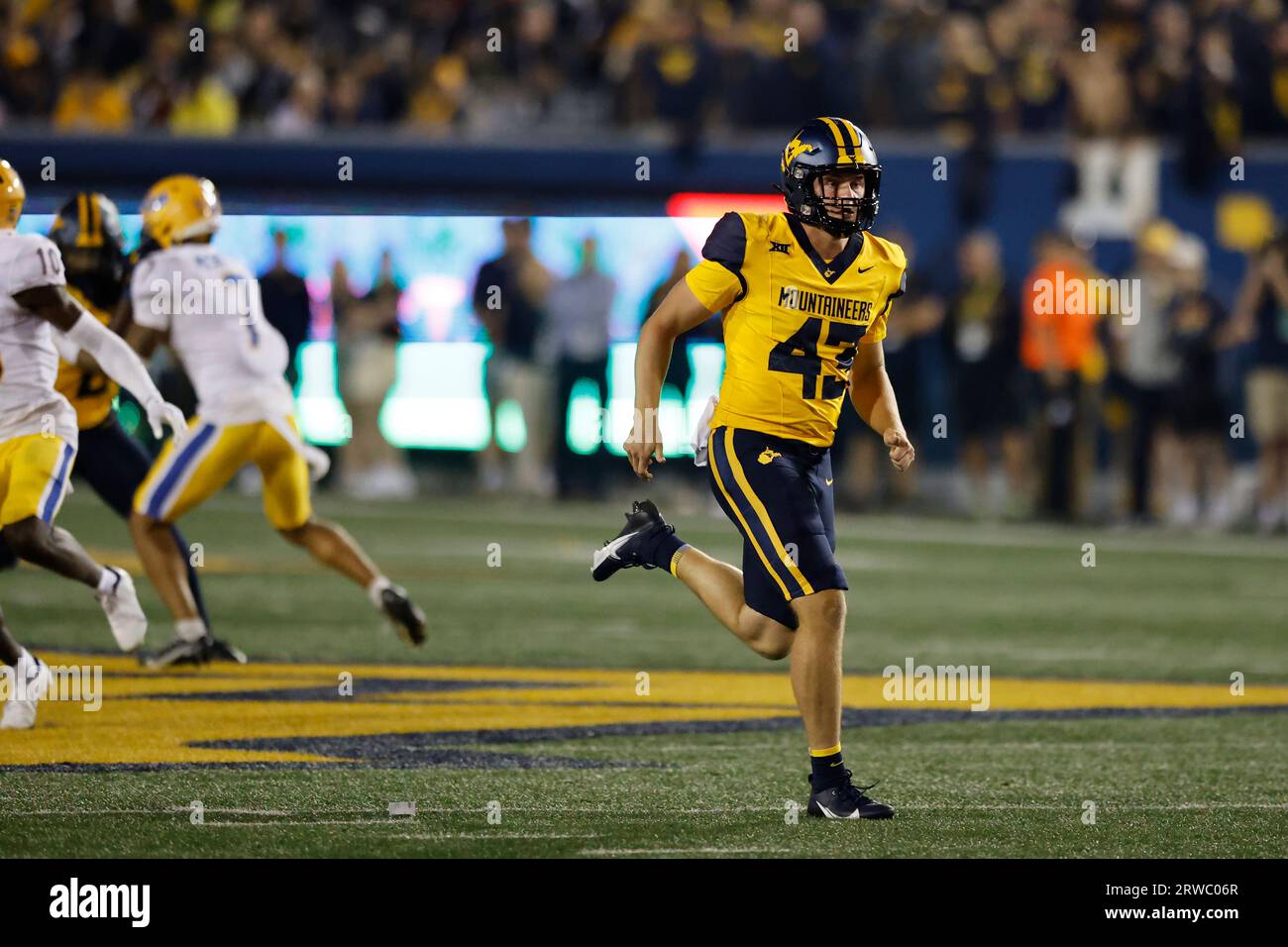 West Virginia's Colin McBee (43) in action against Pittsburgh during an ...
