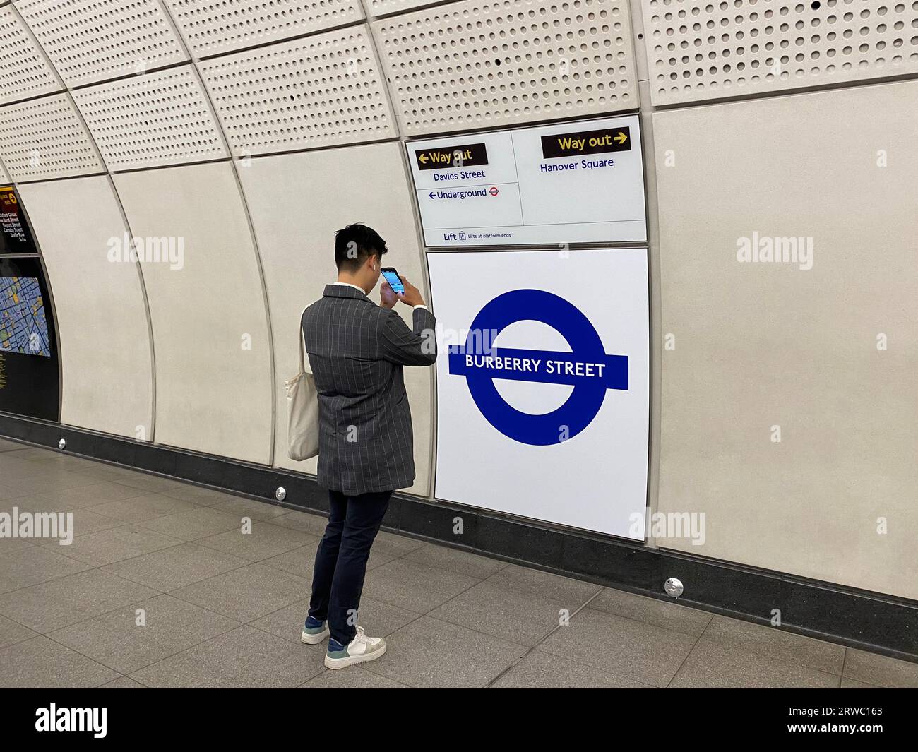 Bond Street Tube station becomes 'Burberry Street' and draws mixed ...