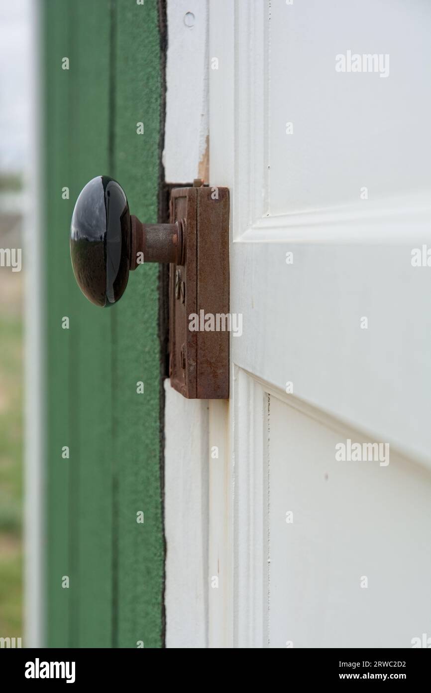 Japanese relocation closed hi-res stock photography and images - Alamy