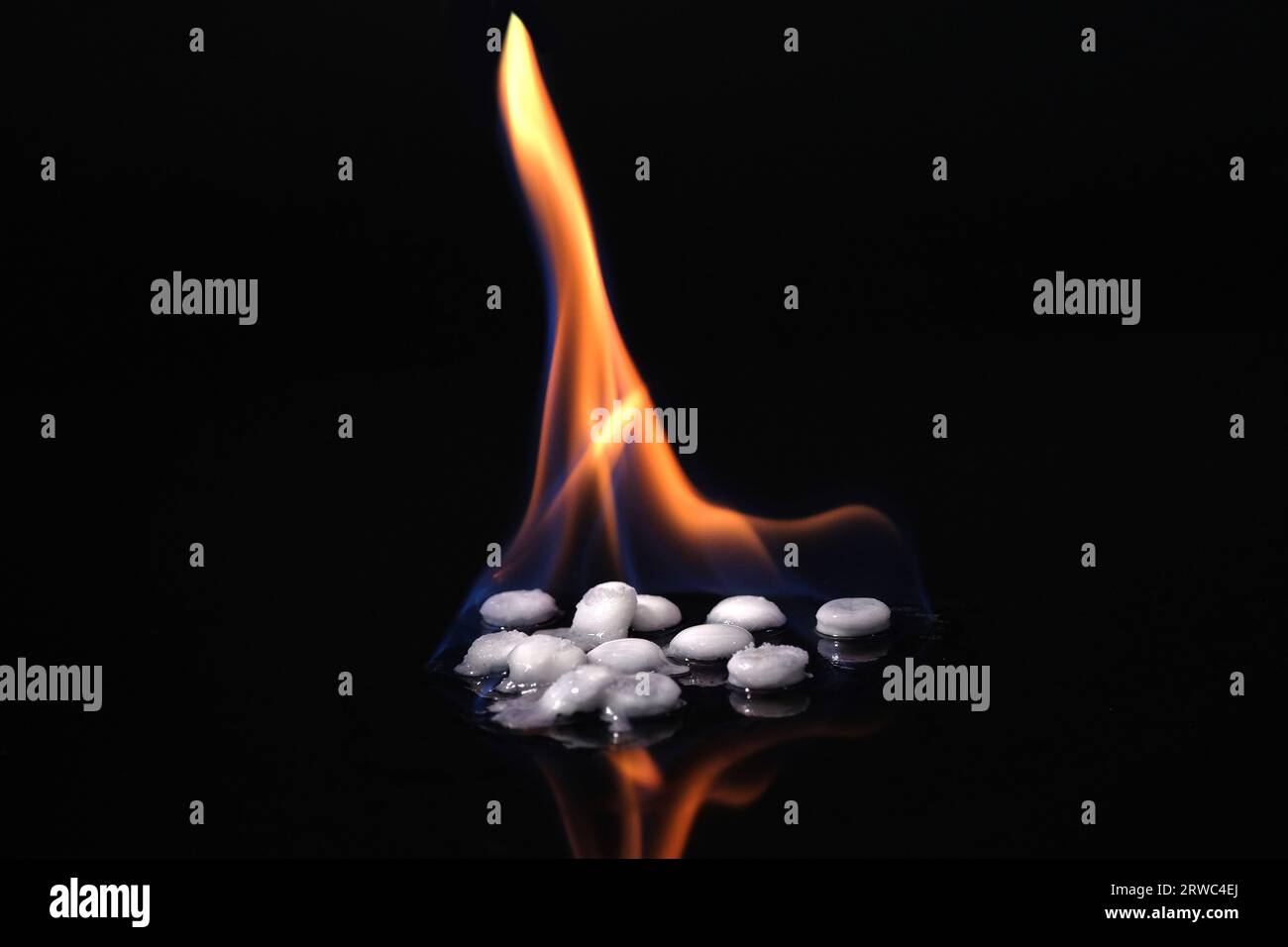 Prescription medication disposal hi-res stock photography and images ...