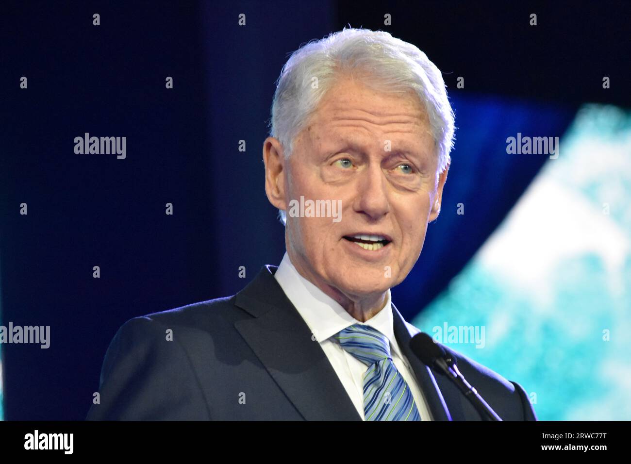 Bill clinton in 2023 hi-res stock photography and images - Alamy