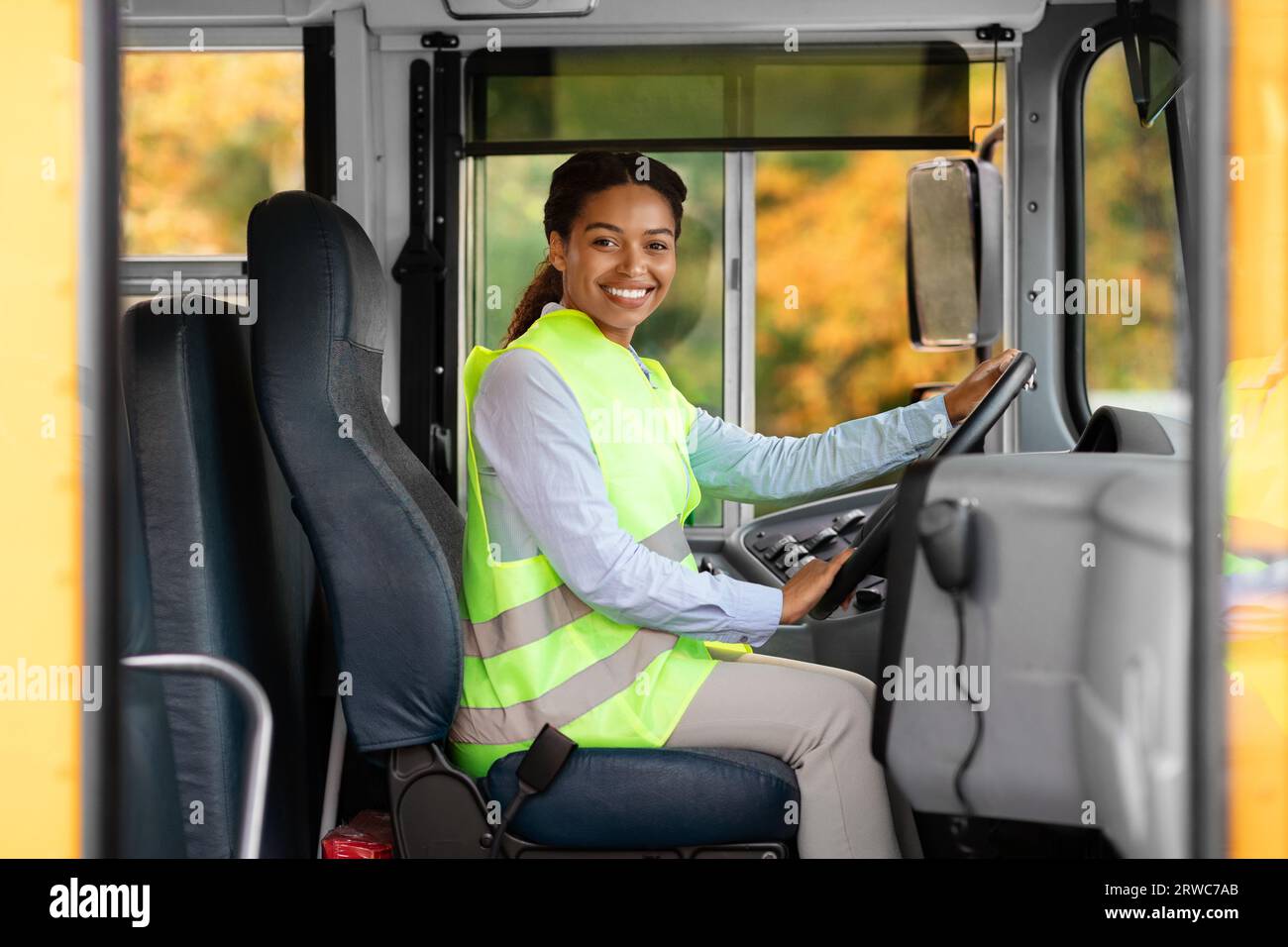 African american bus driver hi-res stock photography and images - Alamy
