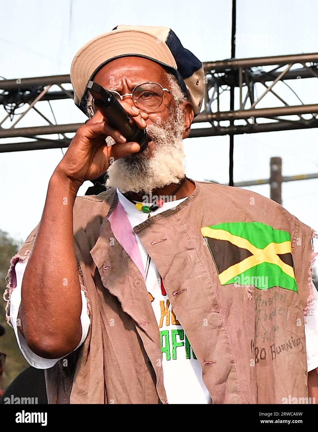 Felton, USA. 17th Sep, 2023. Winston Rodney aka Burning Spear performs ...