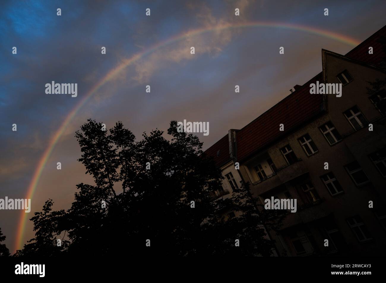 Berlin, Germany. 18th Sep, 2023. A rainbow stretches across the city ...