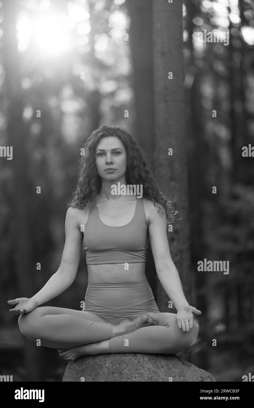 Girl yogi Black and White Stock Photos & Images - Alamy