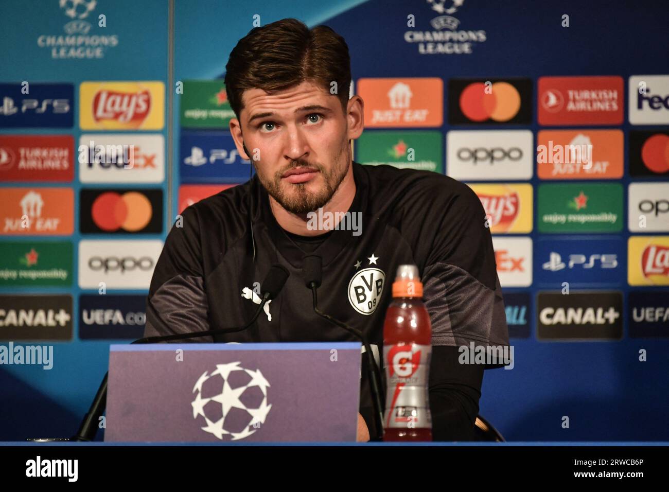 Paris, France. 18th Sep, 2023. Borussia Dortmund's goalkeeper Gregor ...