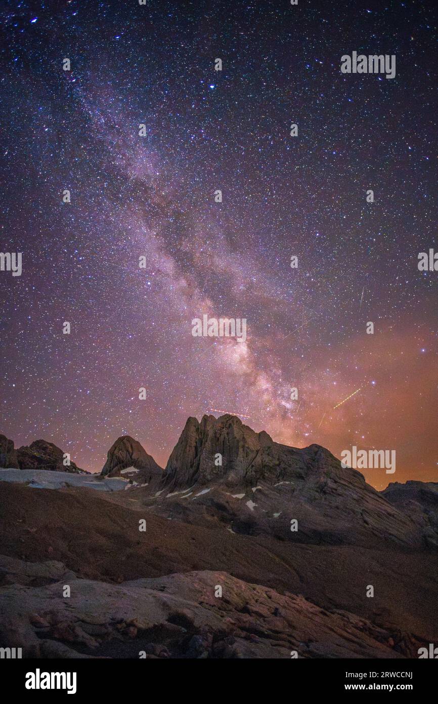 Alpen seen hi-res stock photography and images - Alamy