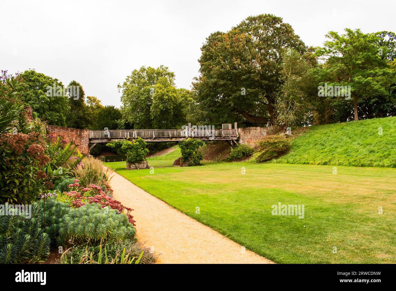South Bridge, Eltham Palace, Eltham, Kent, England Stock Photo - Alamy