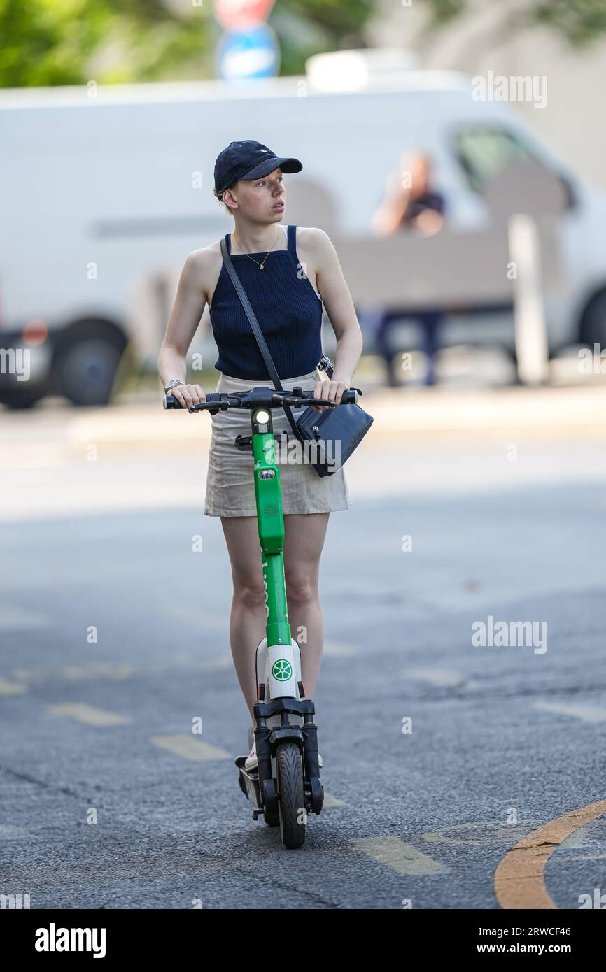 Seville mobility bike hi-res stock photography and images - Alamy