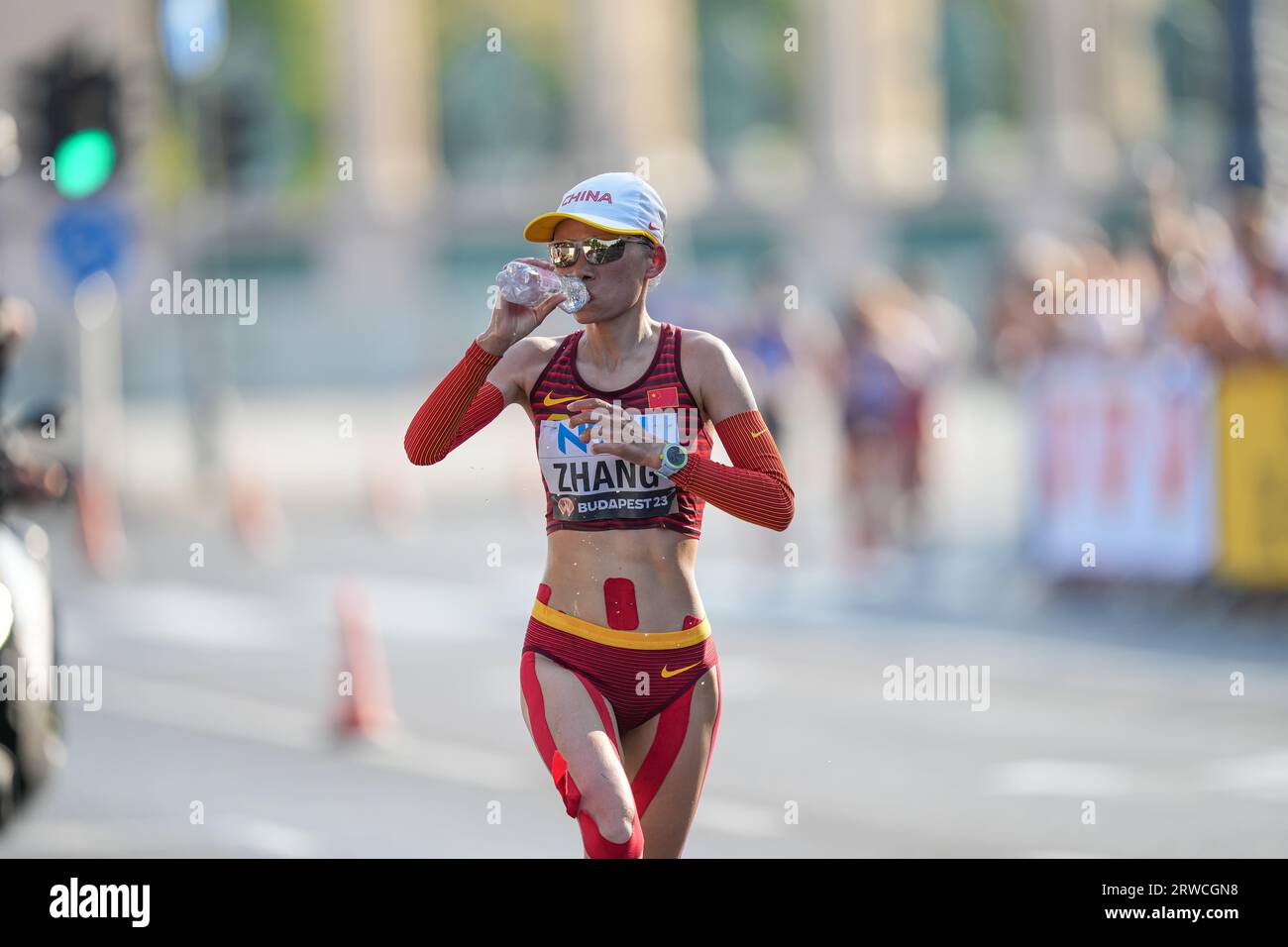 Deshun ZHANG participating in the marathon at the World Athletics ...