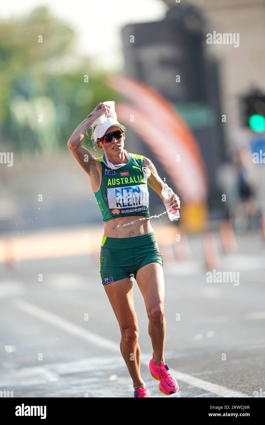 Sarah KLEIN participating in the marathon at the World Athletics ...