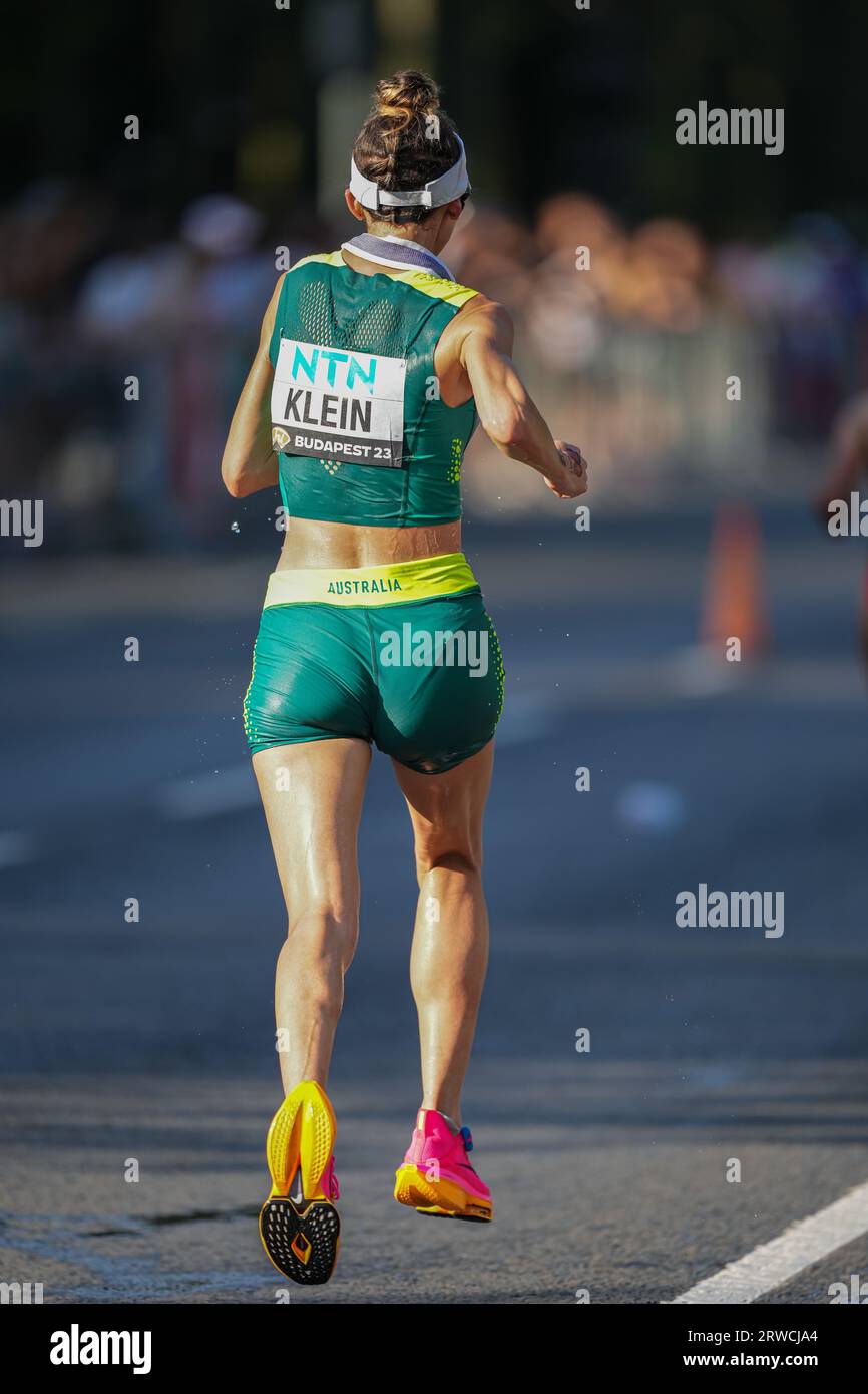 Sarah KLEIN participating in the marathon at the World Athletics ...