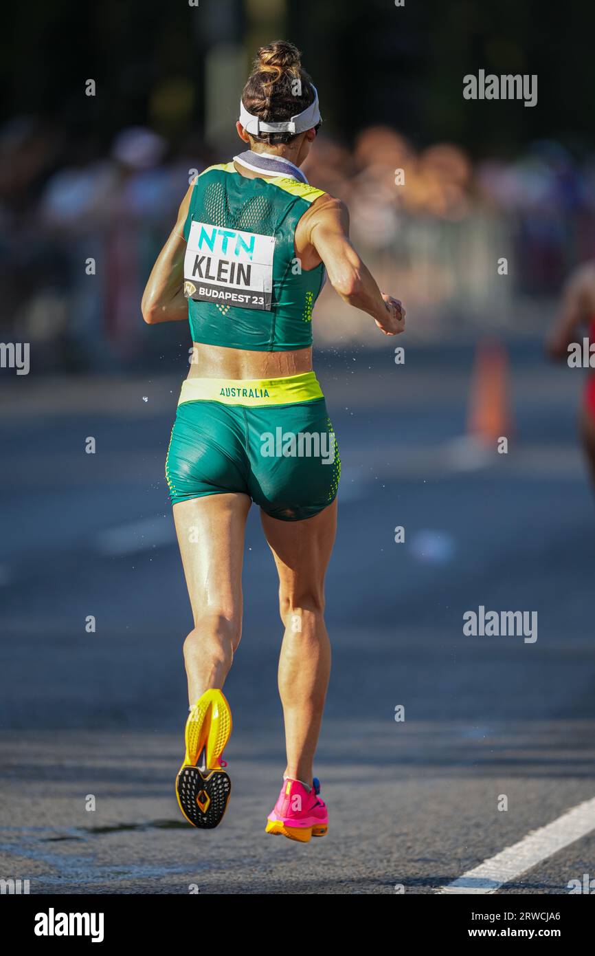Sarah KLEIN participating in the marathon at the World Athletics ...