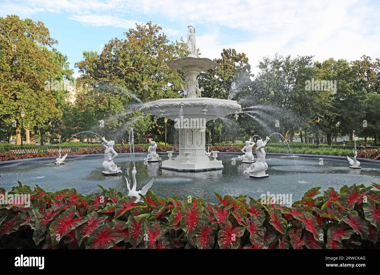 Fountain in Forsyth Park, Savannah, Georgia Stock Photo - Alamy Fountain in Forsyth Park, Savannah, Georgia Stock Photo - Alamy