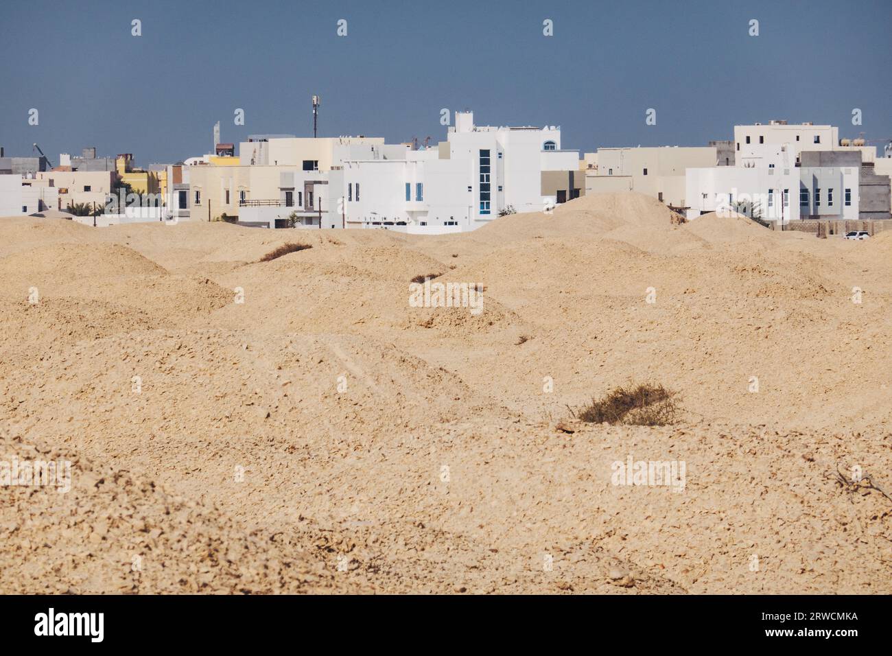 the A'ali field of the Dilmun Burial Mounds, a UNESCO World Heritage ...