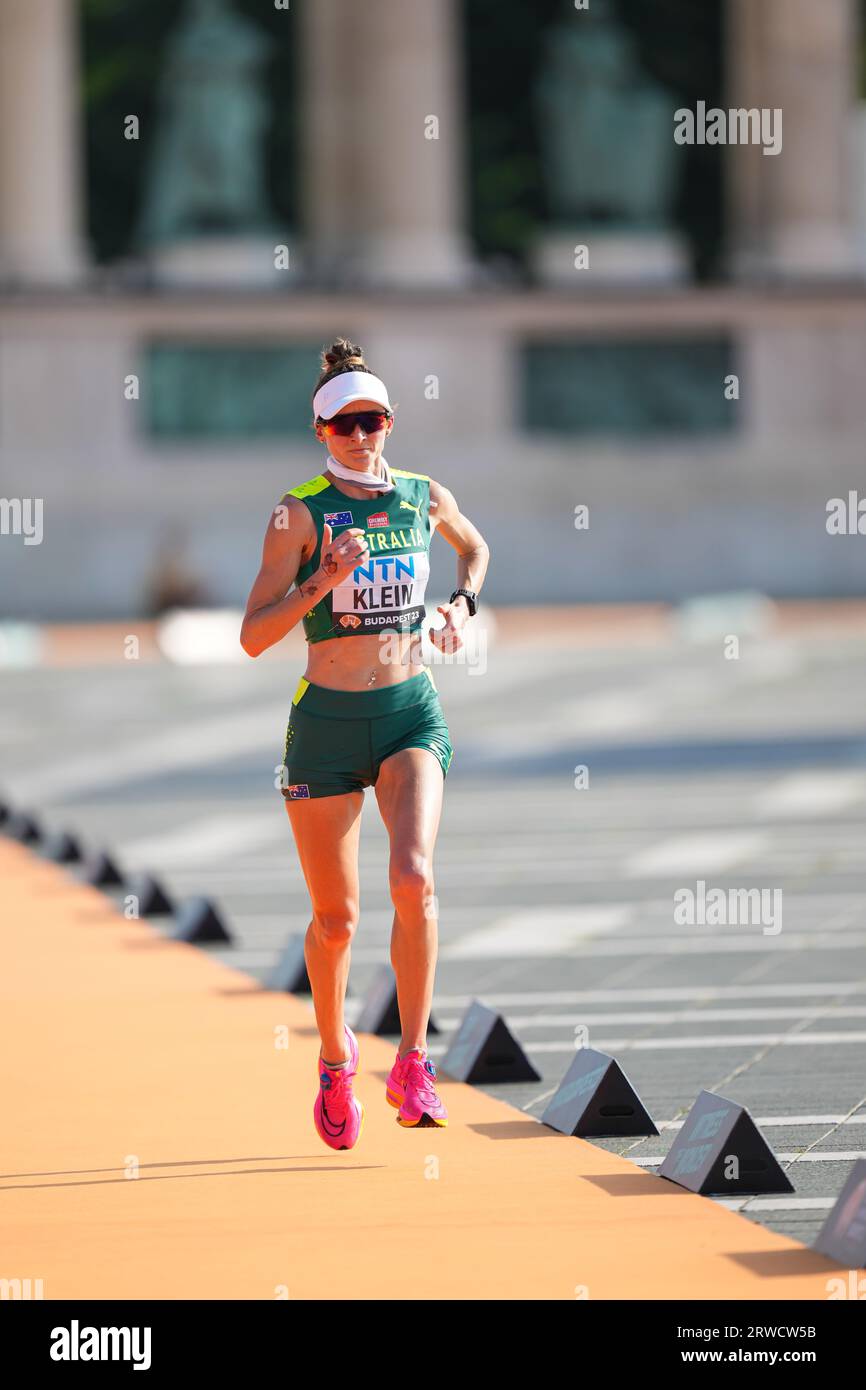 Sarah KLEIN participating in the marathon at the World Athletics ...