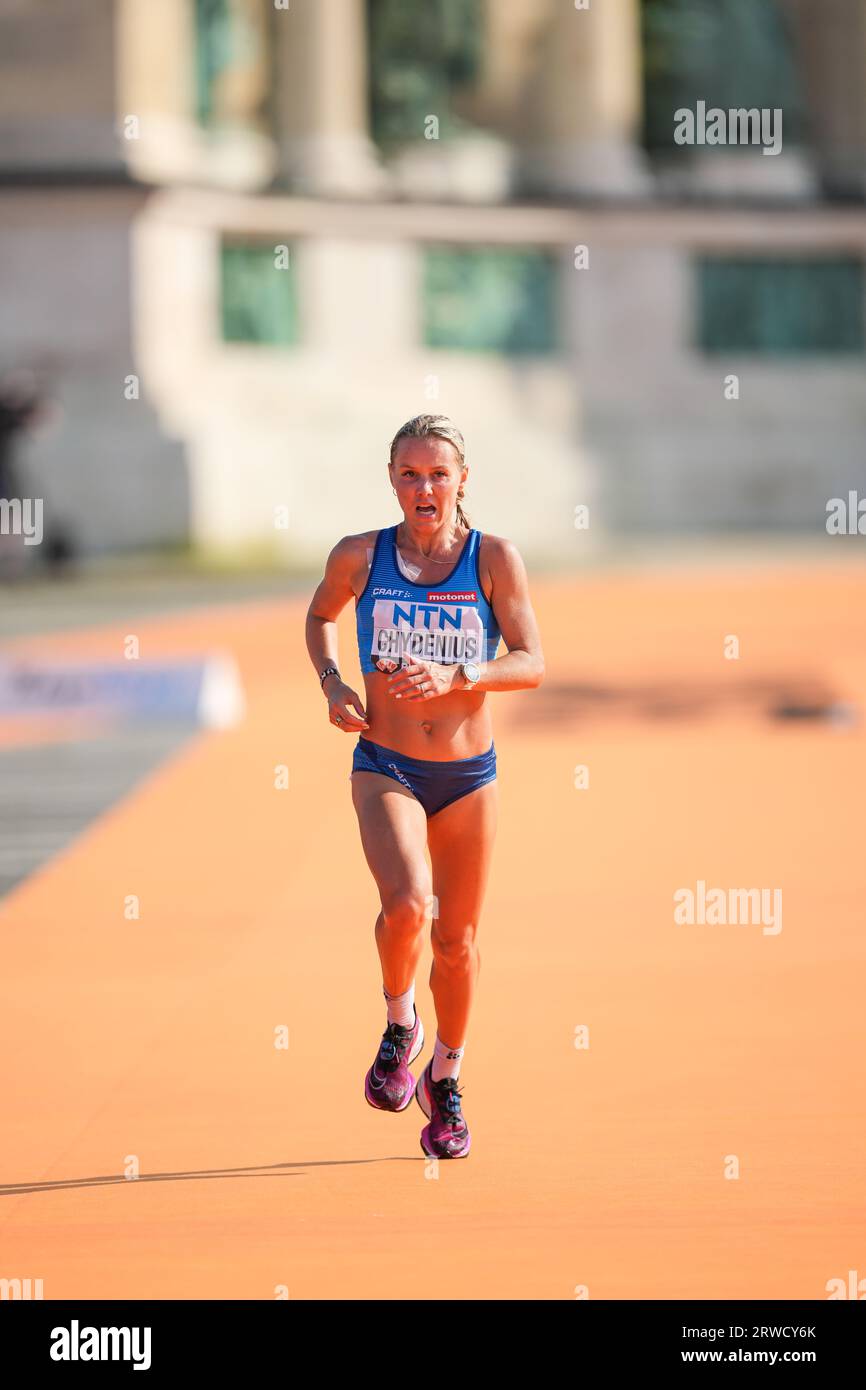Nina Chydenius participating in the marathon at the World Athletics ...