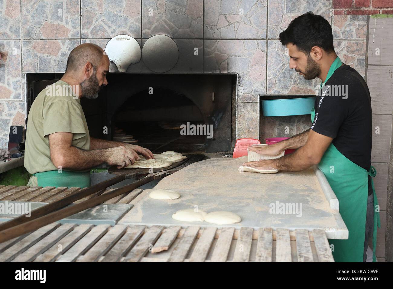 Pide oven hi-res stock photography and images - Alamy