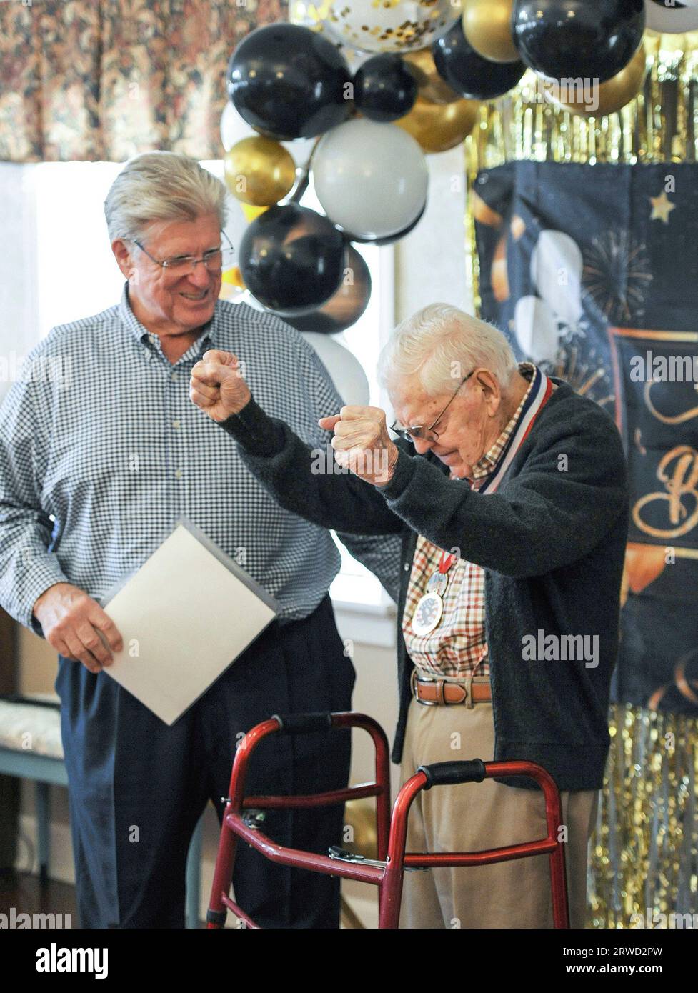 James Wimsatt throws his arms up after Owensboro Mayor Tom Watson ...