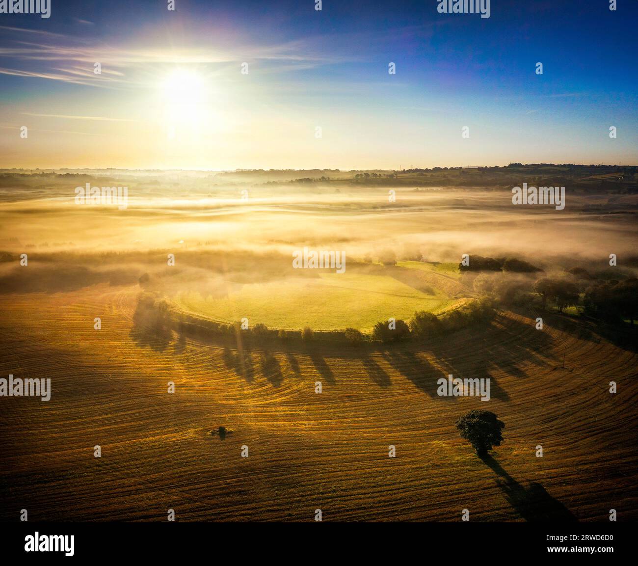 Sunrise at the Giant's Ring, Henge Monument, Belfast Northern Ireland ...