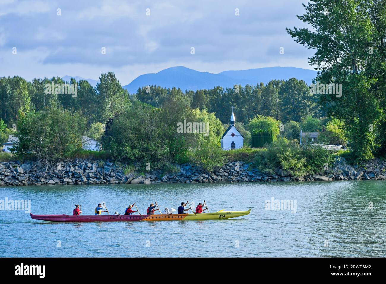Long canoe, Fraser River, Fort Langley, British Columbia, Canada Stock ...