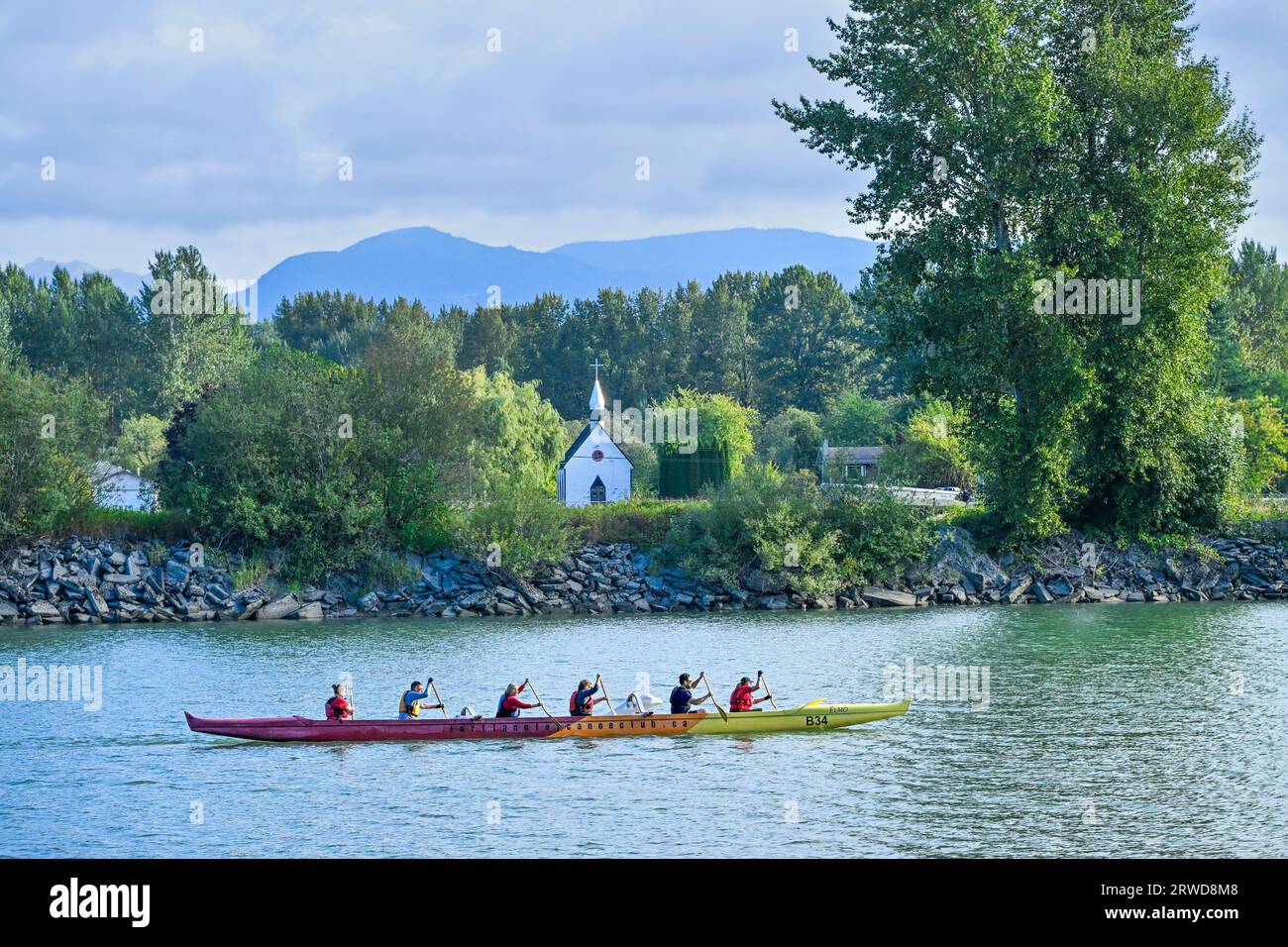 Long canoe, Fraser River, Fort Langley, British Columbia, Canada Stock ...