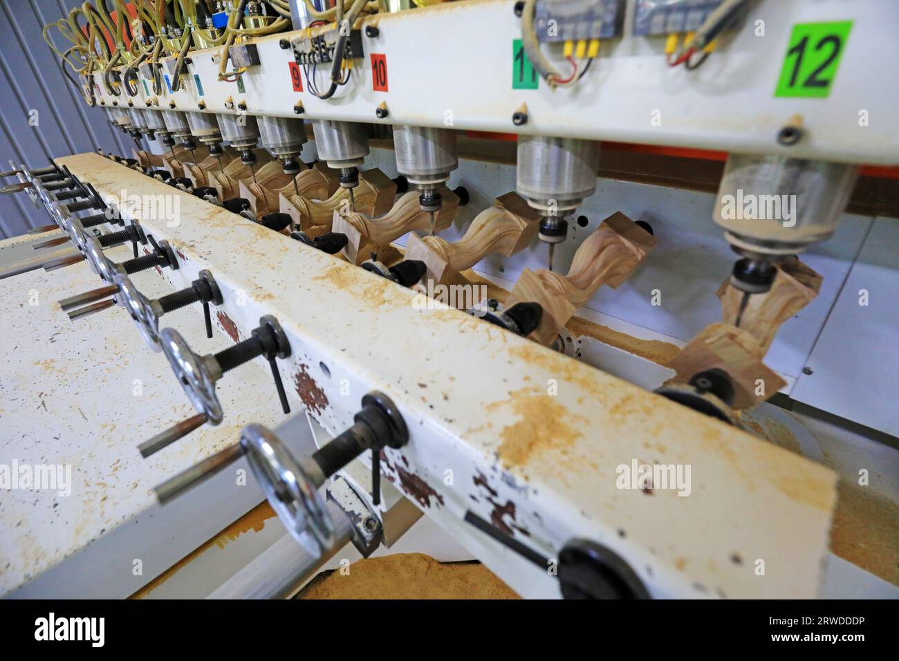 China furniture manufacturing hi-res stock photography and images - Alamy