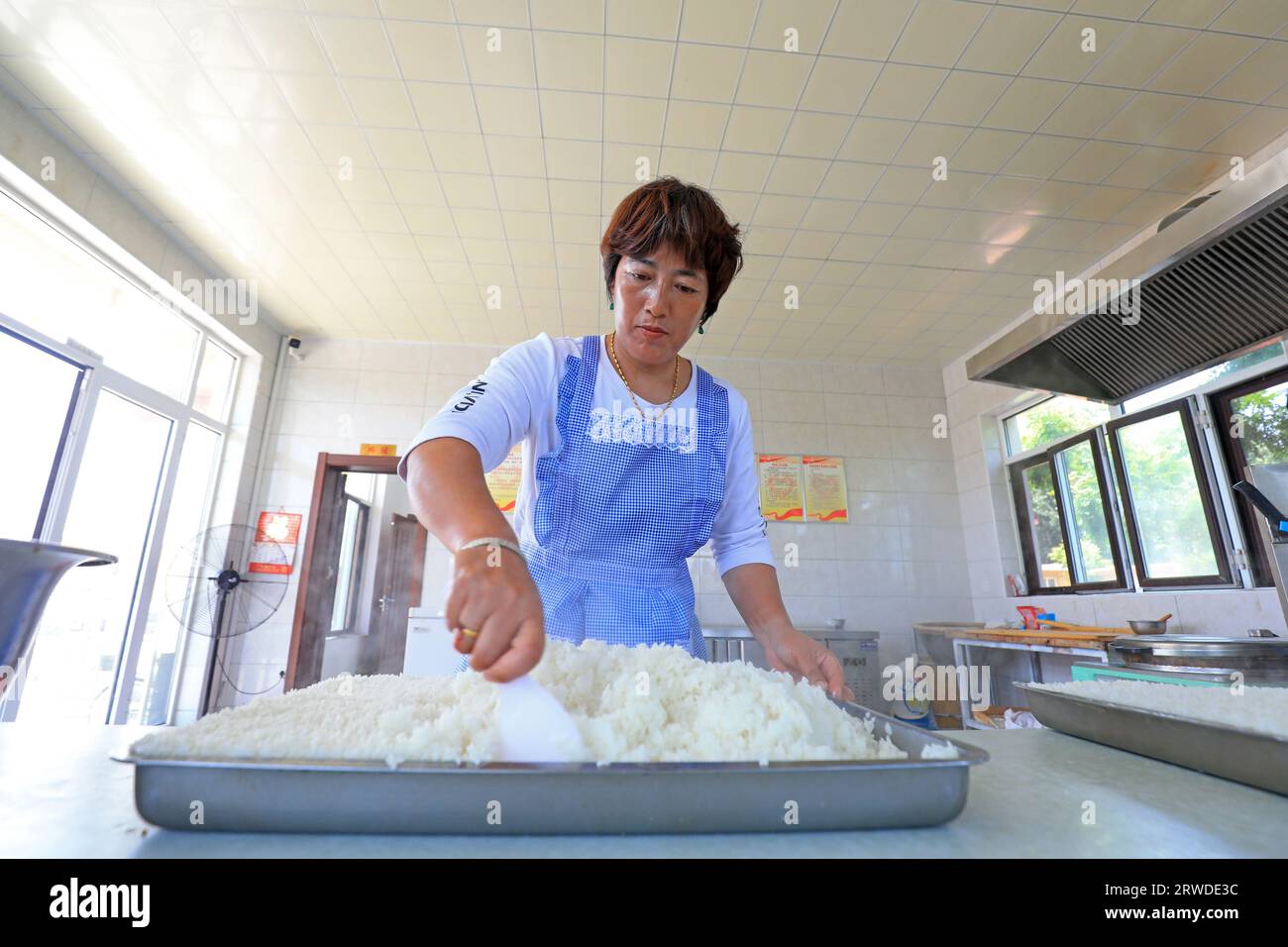 Restaurants in containers hi-res stock photography and images - Alamy