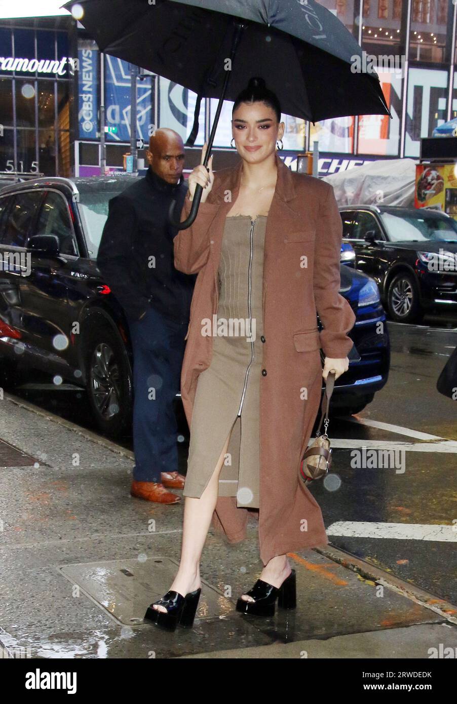 D'amelio show hi-res stock photography and images - Alamy