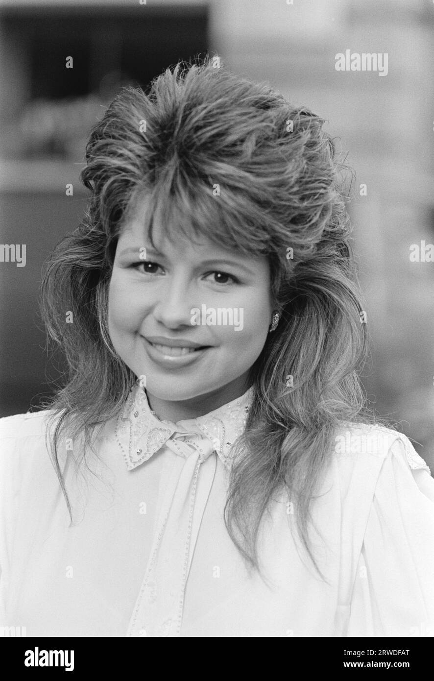 Pia zadora hi-res stock photography and images - Alamy
